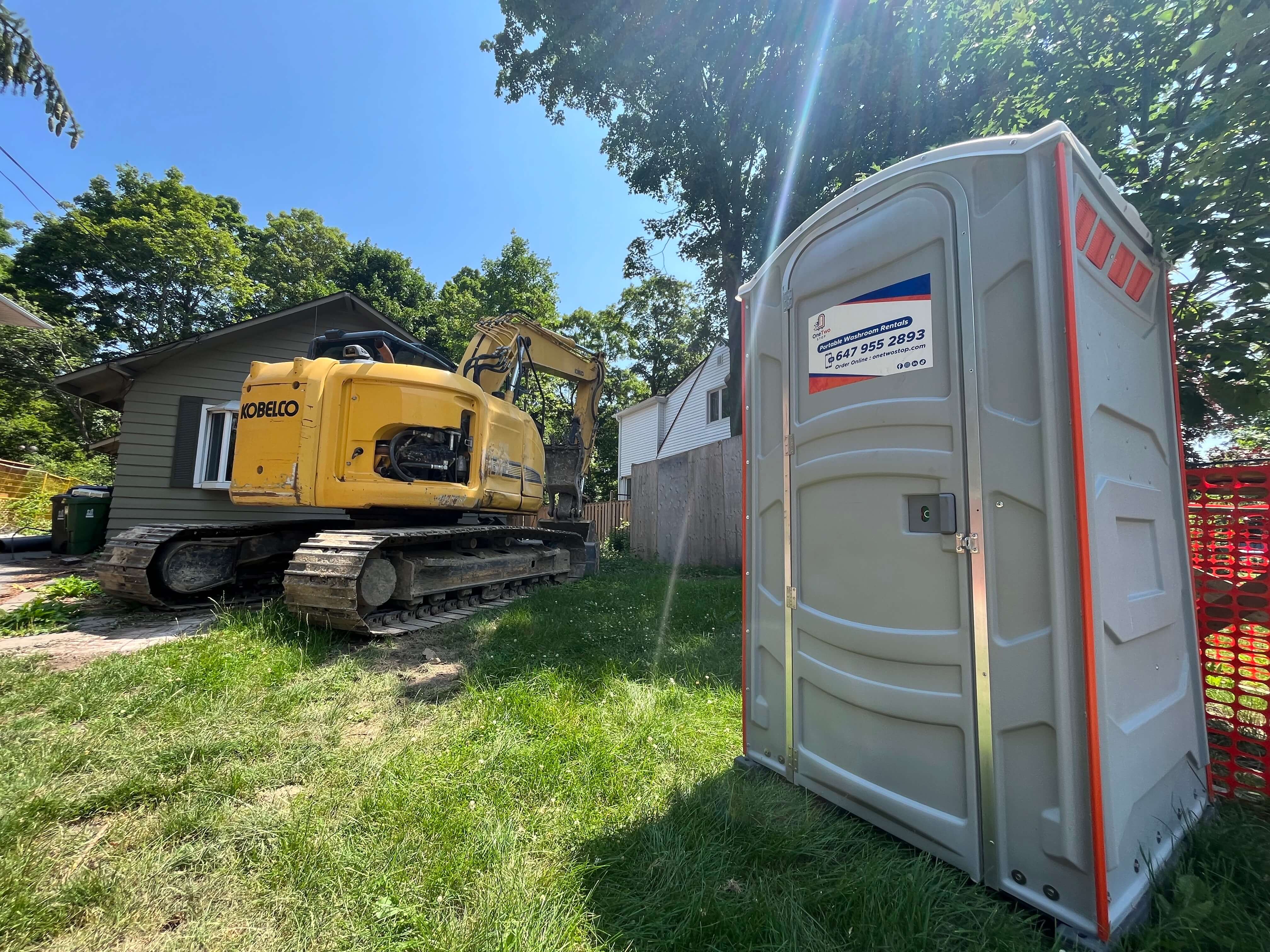 Top 5 Tips for Porta Potty Placement on Construction Sites - OneTwo Stop
